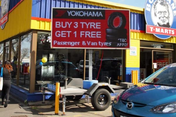 Digital LED Screen Hire | LED Trailer Sign Hire | Graphic Sign Hire