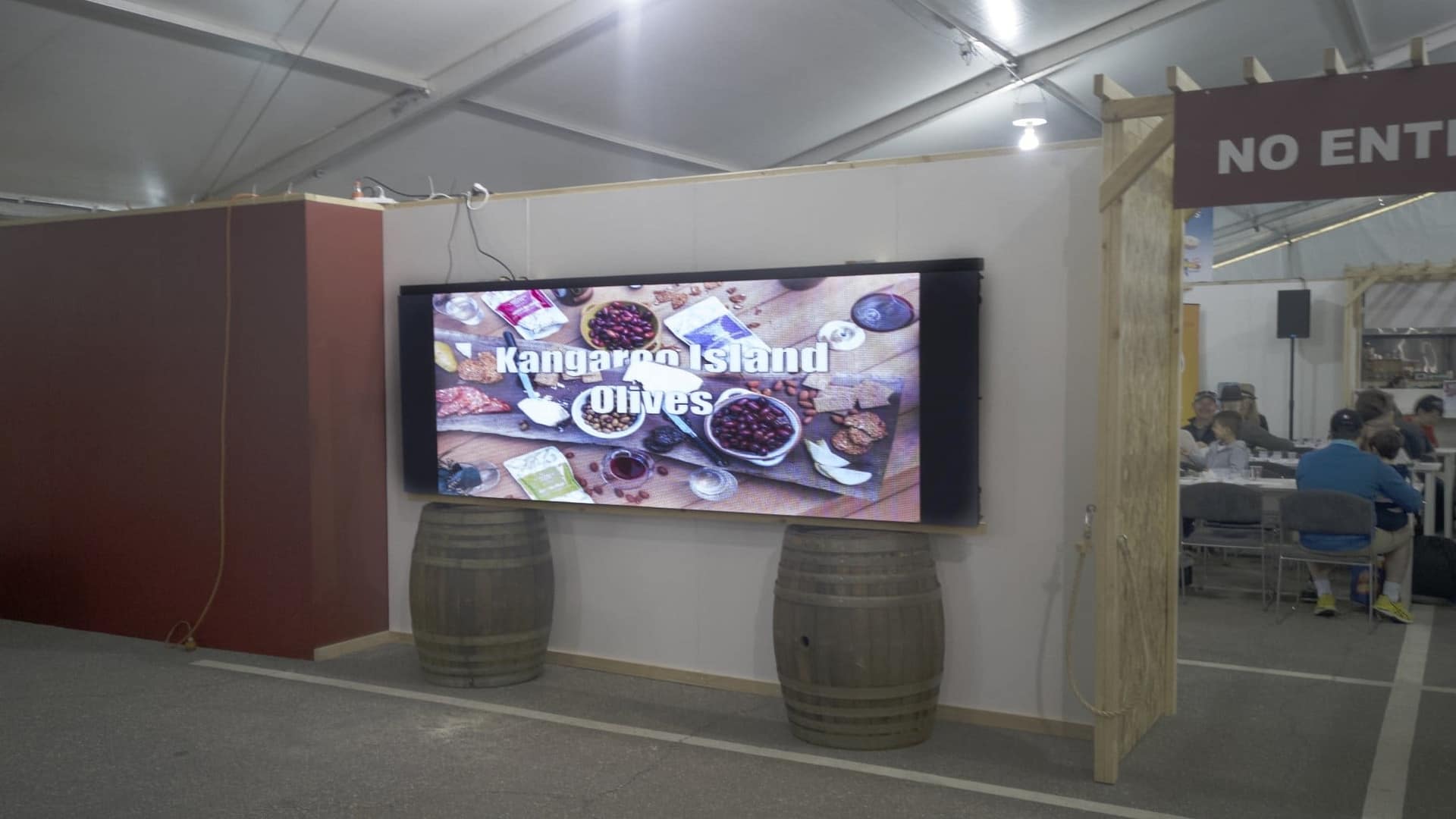 Digital LED Screen Hire | LED Trailer Sign Hire | Graphic Sign Hire